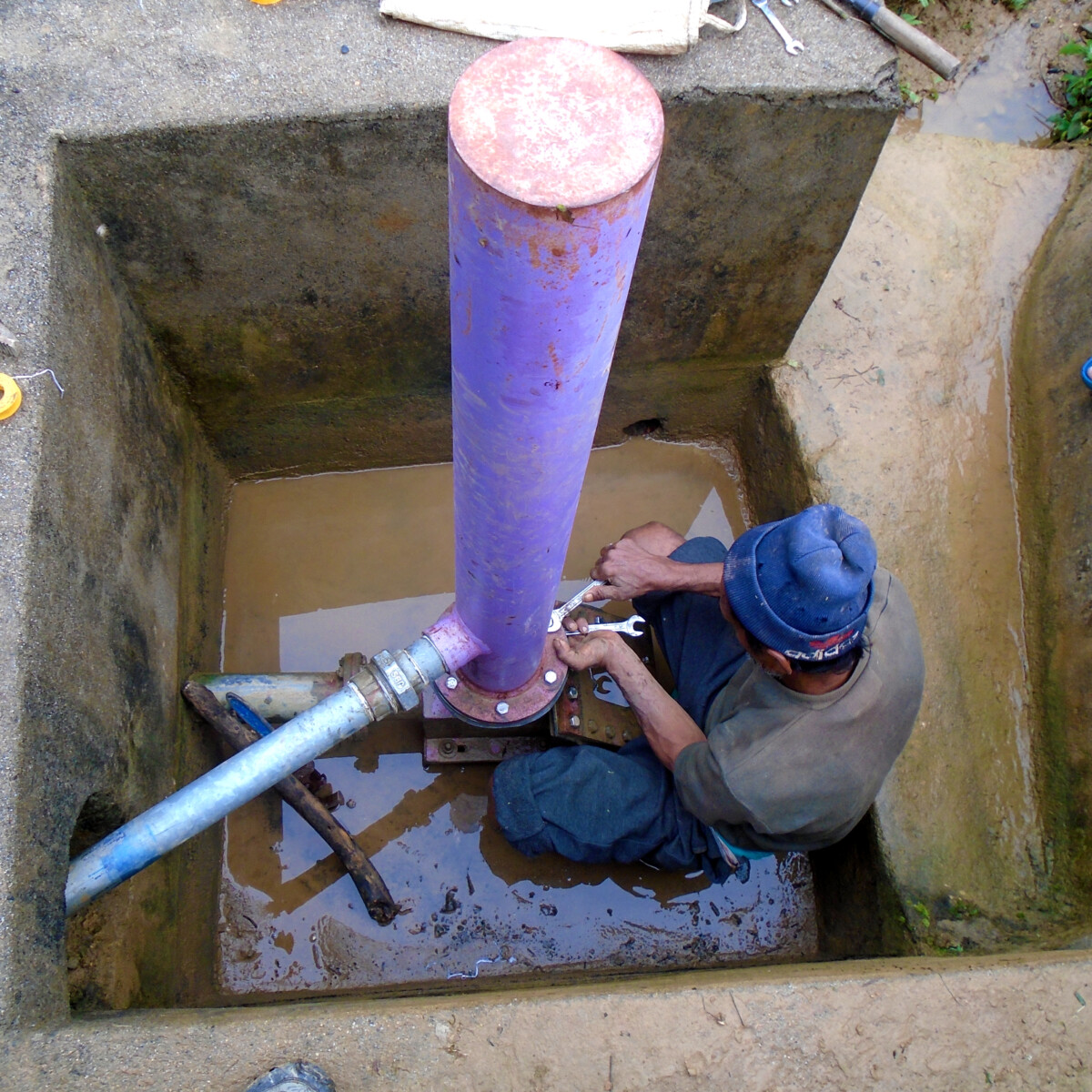 Hydraulic Ram Pumps (Hydram) - Renewable World